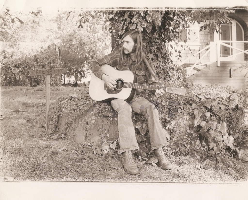 Photos Then ⋆ Official Spirit In The Sky Song